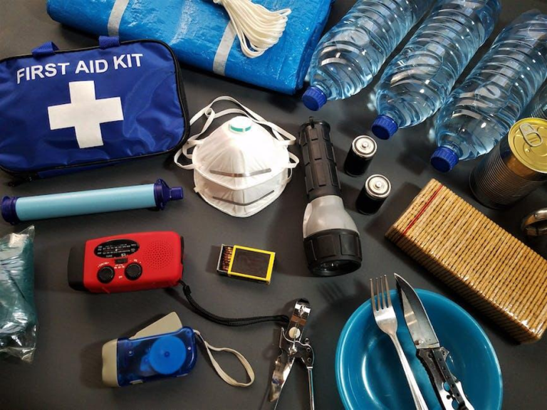 How to Create Your Customized First Responder Kit for Home or Office ...